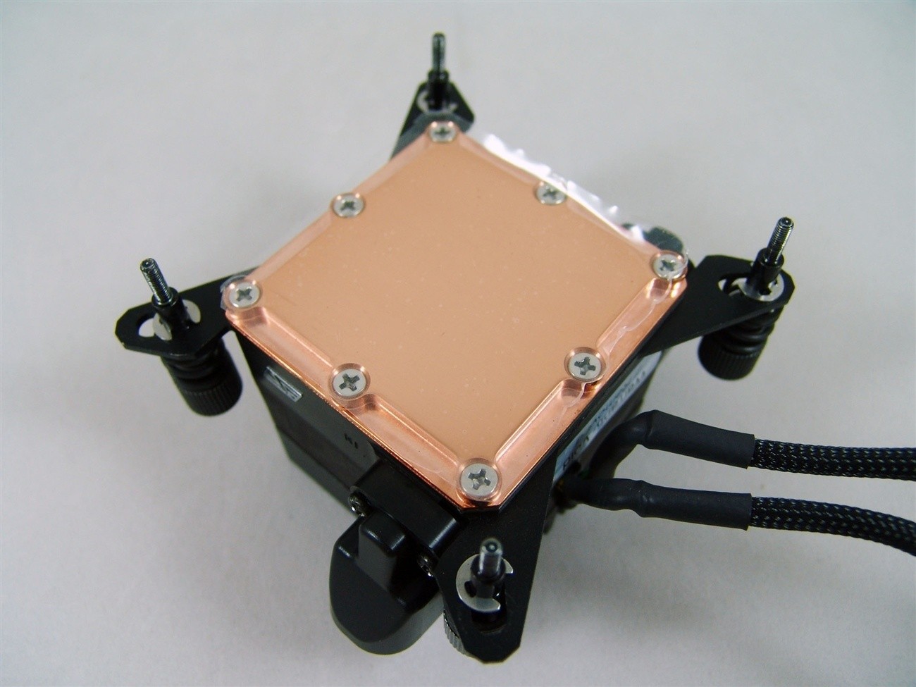 Swiftech Apogee drive II compatibility with Asus z490 itx : r/sffpc