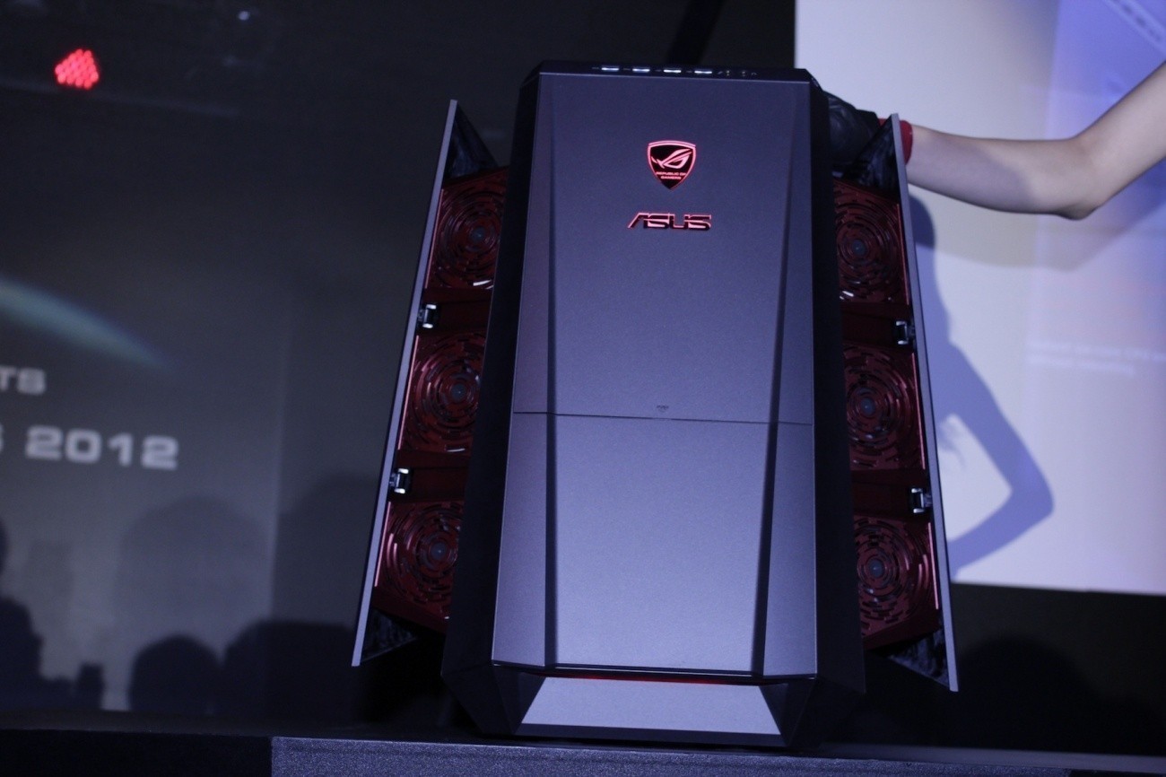 ASUS unveil ROG Tytan CG8890, features 3 pre-defined overclocking ...