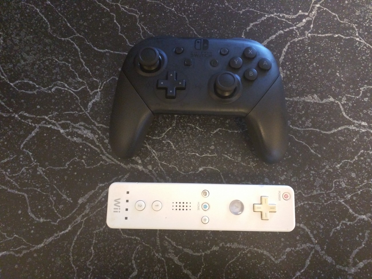 Nintendo Switch Pro controller size comparison | TweakTown